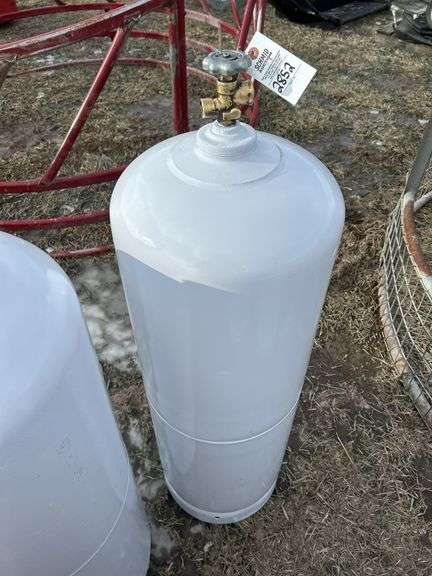 Repainted 100lb LP Bottle - Schmid Auction