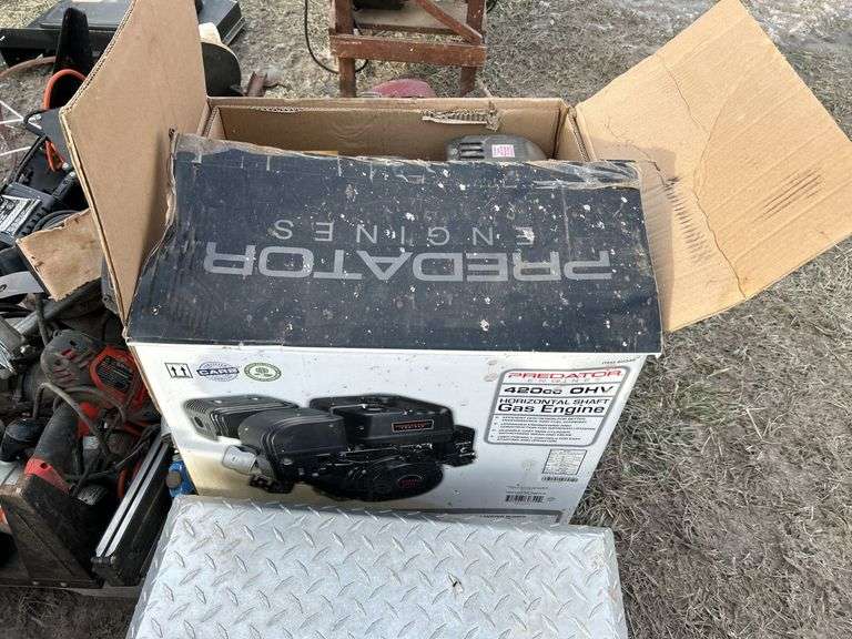 Predator 420CC Gas engine, Electric start - Schmid Auction