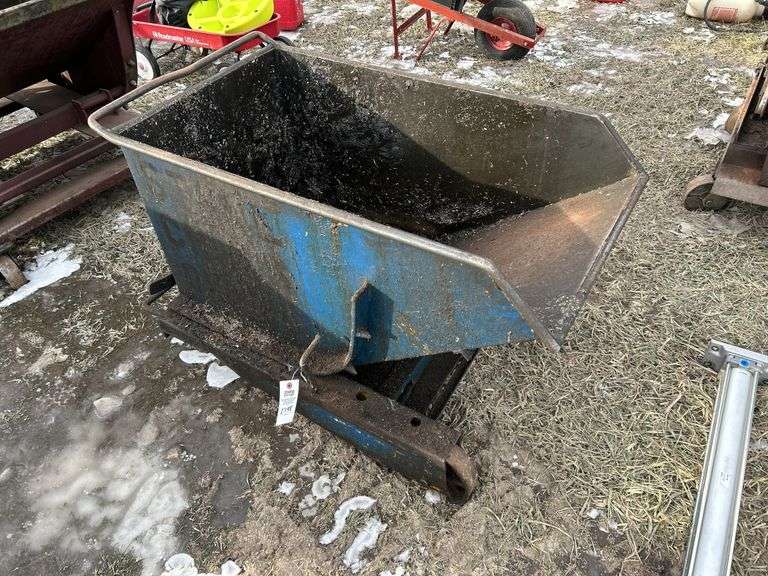 Self Dumping Hopper On Wheels - Schmid Auction