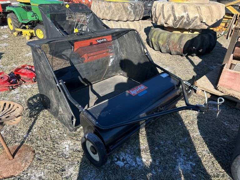 Agri-Fab 52'' Lawn Sweeper - Schmid Auction