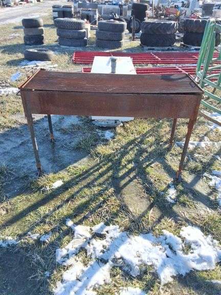 22'' X 5 Grill frame - Schmid Auction