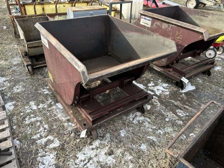 Self Dumping Hopper On Wheels - Schmid Auction
