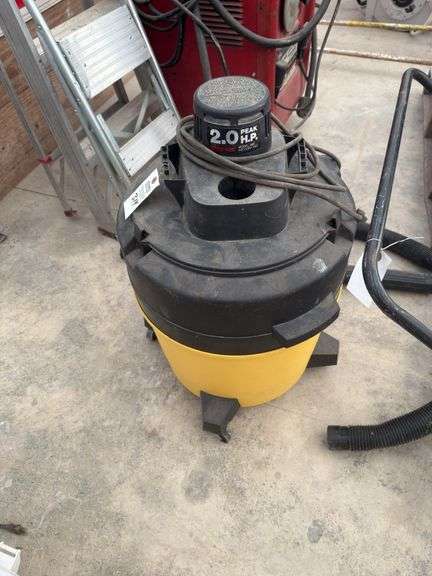 Shop-Vac 20 gallon wet/dry vac, 2.0 peak H.P, with hose and attachments ...