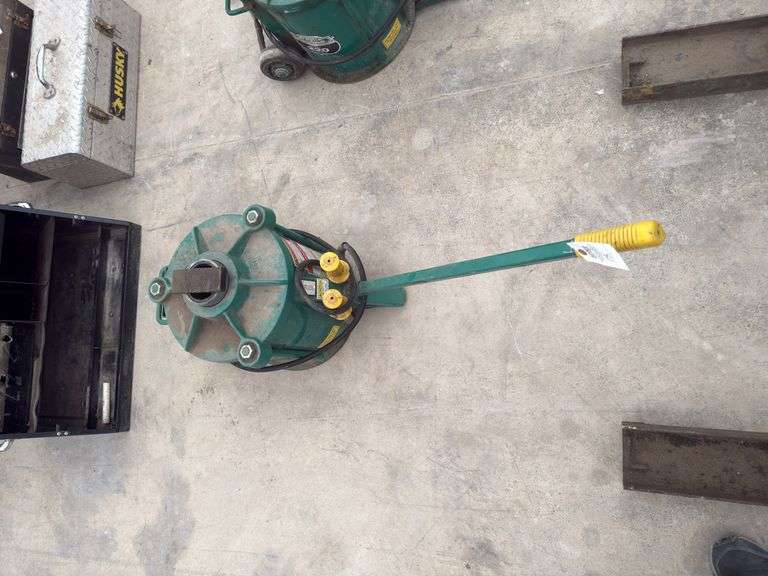 Emerson Model 220 air jack with wheels - Schmid Auction