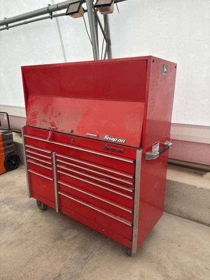 Snap-on roll around toolbox, light, snap-on organizers, and key ...