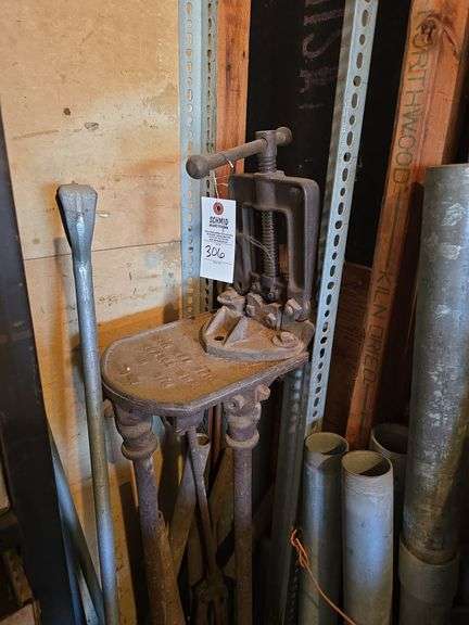Vintage pipe threader - Schmid Auction
