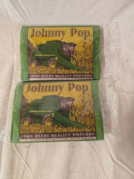 2 Johnny pop John Deere-quality popcorn packets - Schmid Auction