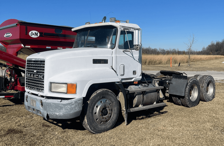 1994 Mack CH600 Semi, 9 speed, 11R24.5 Drive Tires, Shows 304,335 miles ...