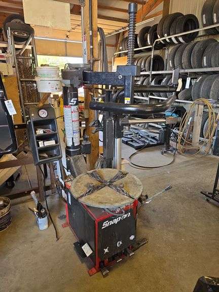 Snap-On Tire Changer, Air/Electric Tire Changer - Schmid Auction