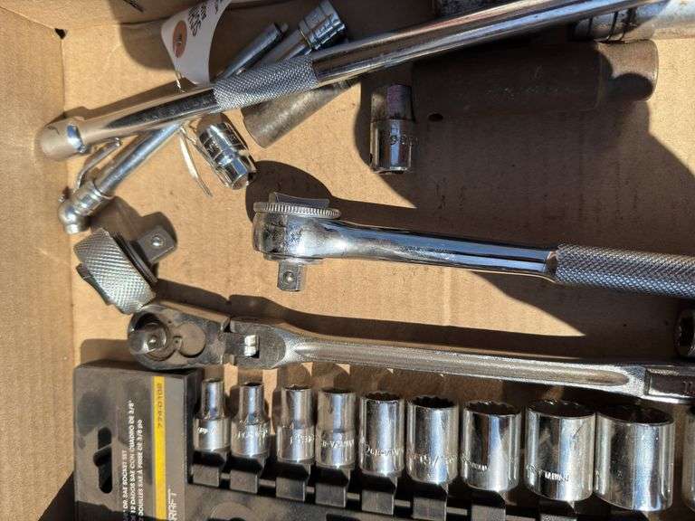 3/8'' socket set, extensions, rachets, and misc sockets - Schmid Auction