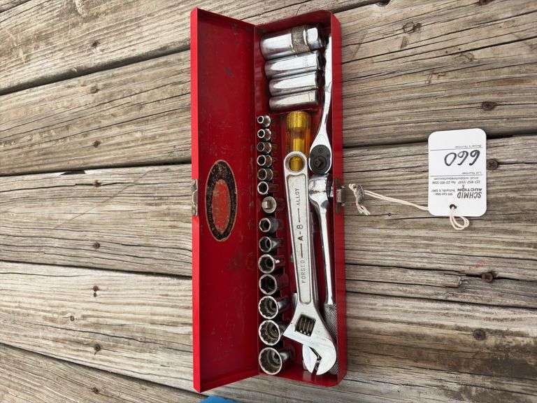 Husky socket set, 3/8" and 1/4" drive, standard sockets - Schmid Auction