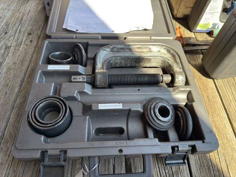 3-in-1 Brake Anchor Pin Pusher, ball joint remover and U joint press ...