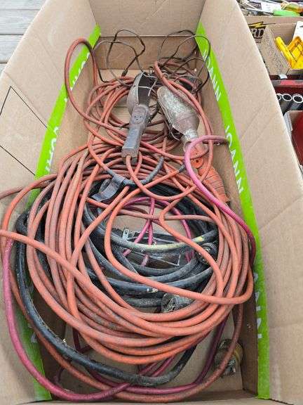 Extension cords, work lights - Schmid Auction