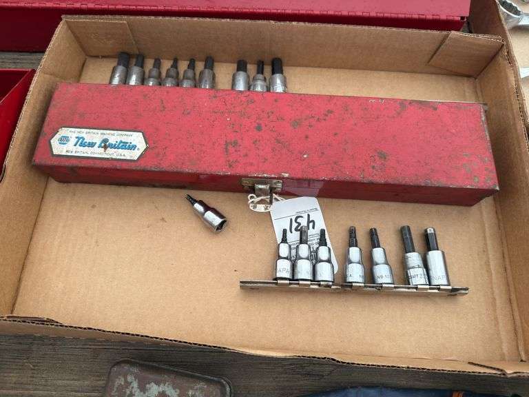 Multiple brands of 3/8" driven torx sockets, standard sockets, and extensions - Schmid Auction