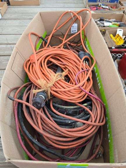 Extension cords, work lights - Schmid Auction