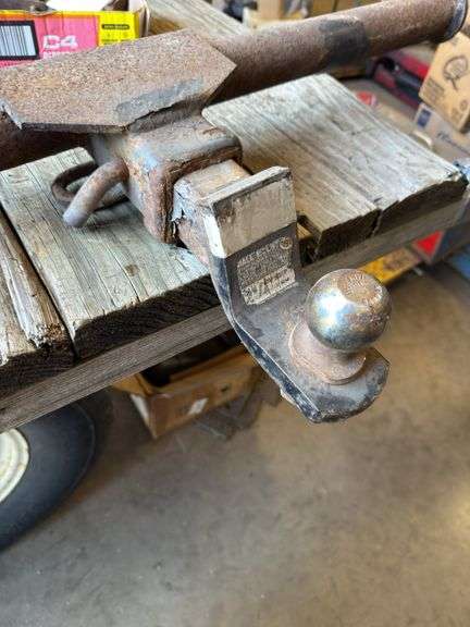 Reece Hitch Frame with 2'' Ball Hitch - Schmid Auction