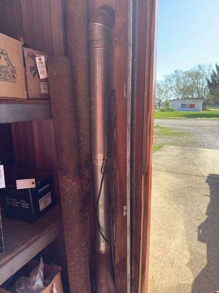4'' metal pipe, 8ft and 5 1/2ft - Schmid Auction