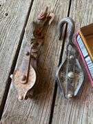 2 Small Block Pulleys - Schmid Auction