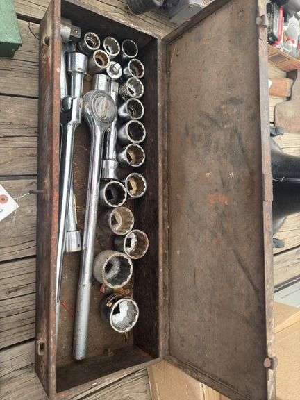 Large prograde ratchet and socket set - Schmid Auction