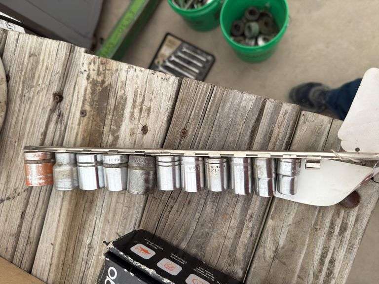 Set of 1/2" standard sockets - Schmid Auction