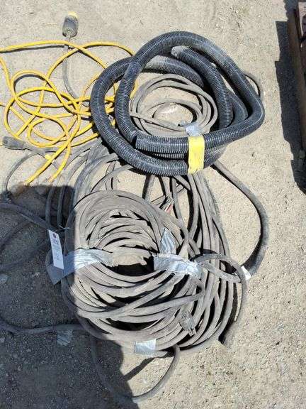 Extension cords and shop vac hose - Schmid Auction