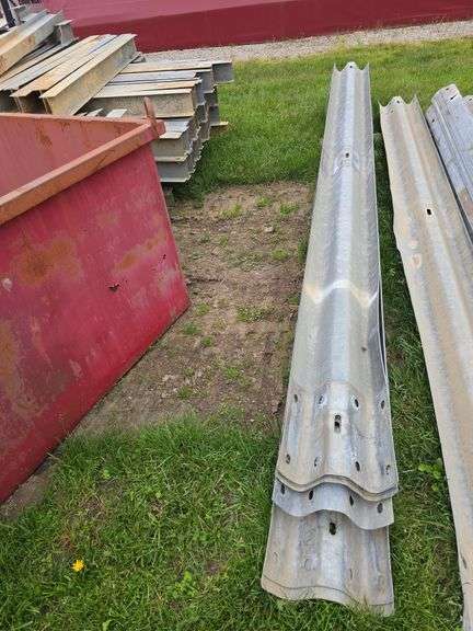 Stack of Guard rail - Schmid Auction