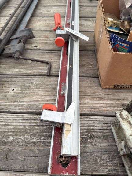 4ft Level and Furniture Clamp - Schmid Auction