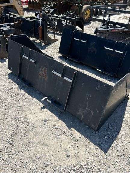 84" skid steer high volume bucket never used - Schmid Auction