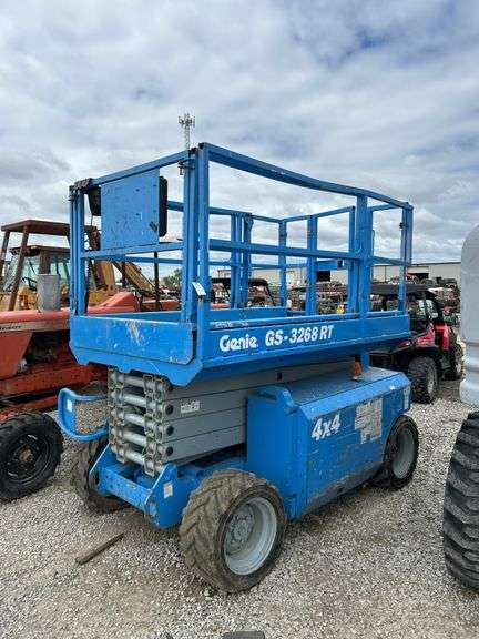 2004 Genie GS-3268 scissor lift 4wd works excellent 3,068 hrs. - Schmid ...