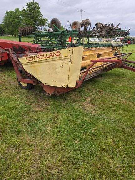 New Holland 488 haybine, 9ft wide, 540PTO, just used - Schmid Auction