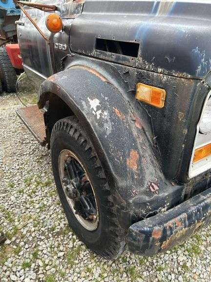 1969 Chevrolet C60 truck cab and chassis ran a few years ago (must pay ...