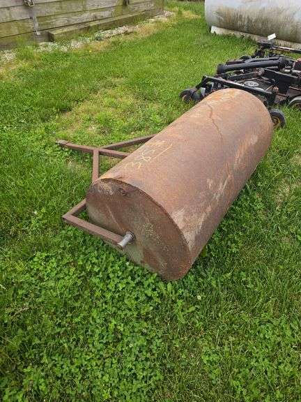 2ft x 4ft heavy duty lawn roller - Schmid Auction