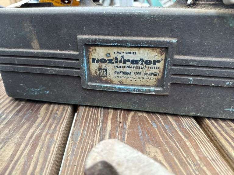 Vintage diesel injector tester - Schmid Auction