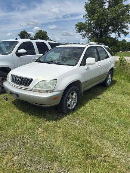 2001 Lexus RX300 Car, 216,000 miles, AWD, runs, drove in, Leather, 4 ...