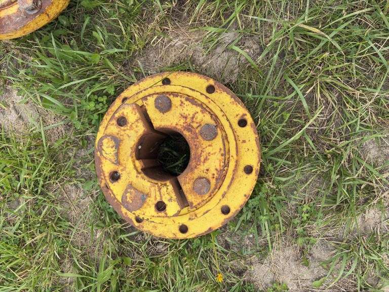 JD 10 Bolt Dual Hubs, 100mm axle - Schmid Auction