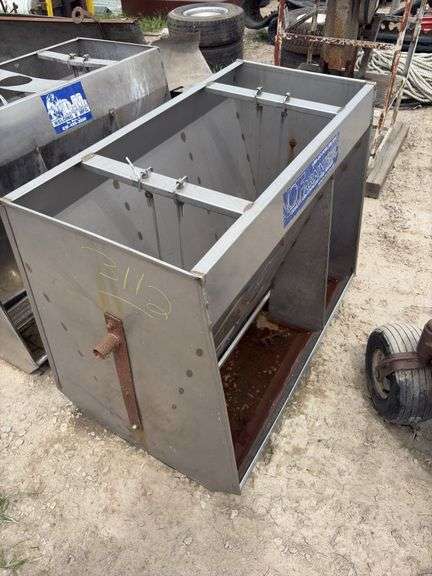 1 stainless hog finishing feeder - Schmid Auction