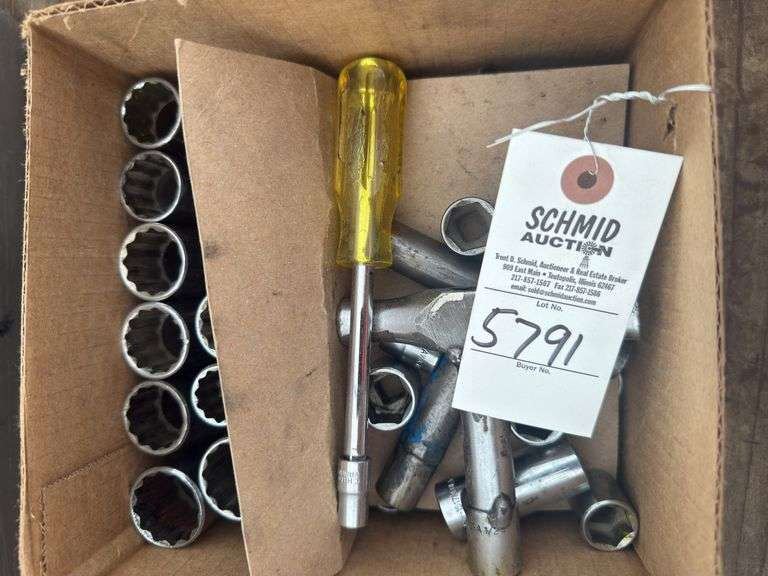 Deep well and other standard sockets - Schmid Auction