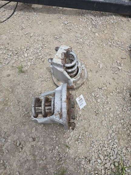 2 9 Bolt 3 1/4'' hubs, 1 1/2'' keyway, R22.5 Wedge Lock Rim - Schmid ...