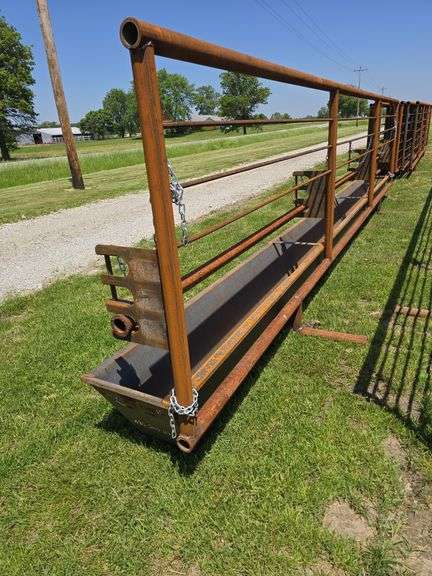 1 24ft free standing metal feed bunk cattle panel with adjustable neck ...
