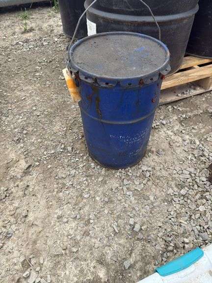 1/2 Bucket of Grease - Schmid Auction