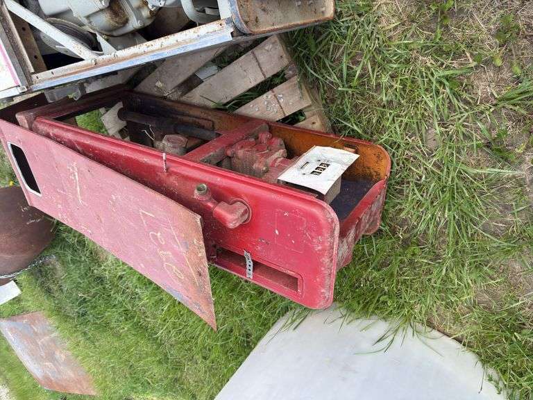 Small gas Pump - Schmid Auction