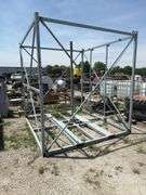 Metal Crate with forklift with center pipe - Schmid Auction