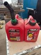 2 gas can - Schmid Auction