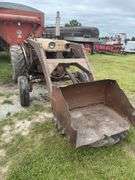 Case 530 Tractor with loader, gas, bucket, 3pt, 4 speed, runs, has rear ...