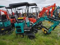 New 2024 AGT MH12R mini excavator, bkt, ripper, 2 ft 8 in. stick, aux ...