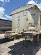 1989 34ft East tri-axle semi trailer, roll tarp, air ride, full liner ...