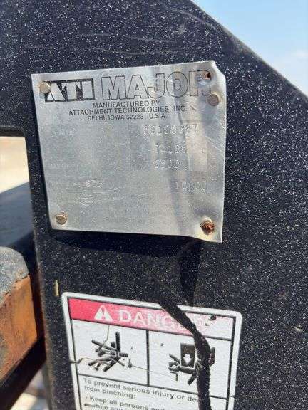 Case 686GXR Telehandler, Series II, Diesel, shows 3,057 hours, runs and ...