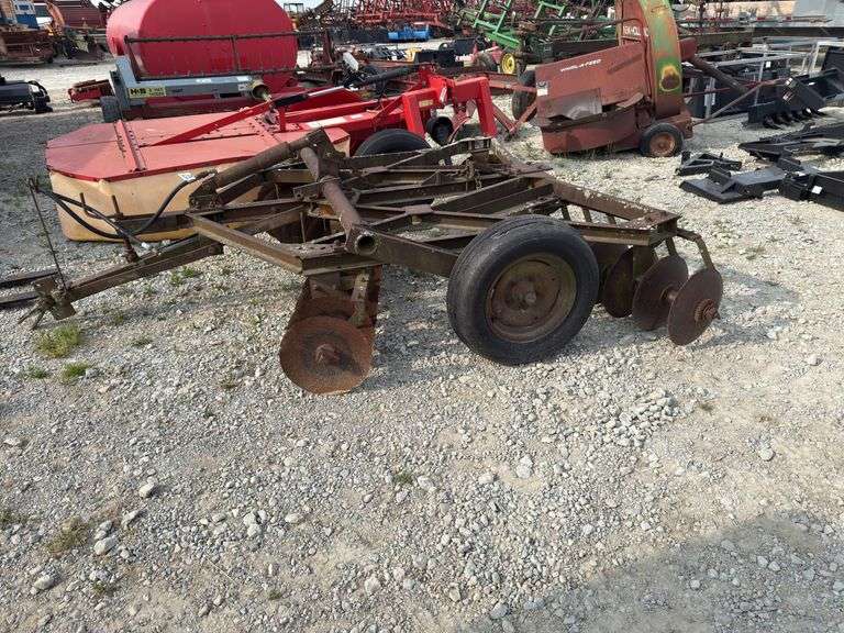 8ft pull type hydraulic disc - Schmid Auction