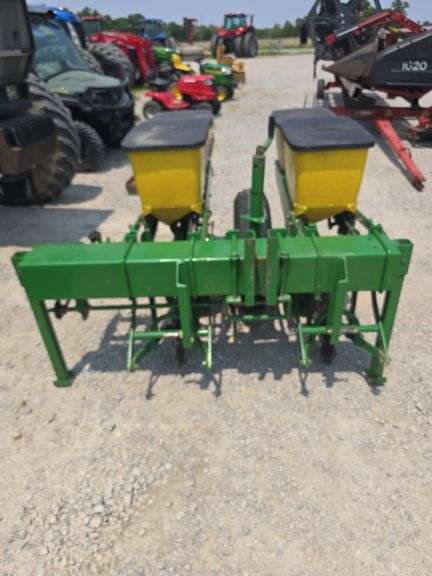 2 Row John Deere 7000 planter, 3pt, No-Till, Corn, bean, and milo ...