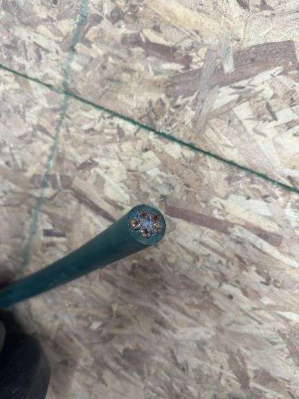 Partial roll of AWM style 2570 600V heavy duty wire - Schmid Auction